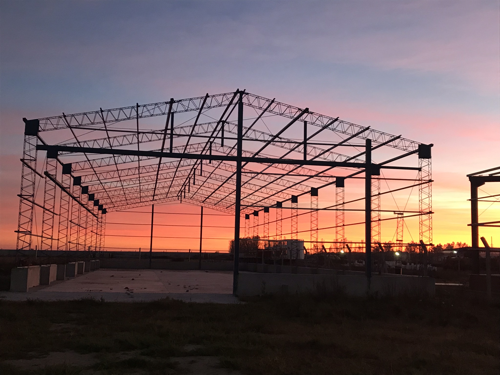 Galpones reticulados | COLCIN